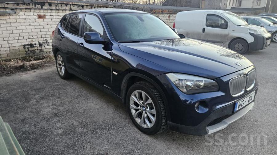 Blue BMW X1 2011 in Riga, with an engine capacity of 2.00 L and mileage of 256 thousand km for 5500 €, photo 1 on AUTOMOTO.COM.LV