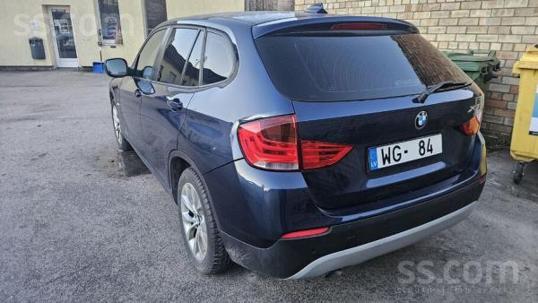 Zils BMW X1 2011 Rīga, ar dzinēja tilpumu 2.00 L un nobraukumu 256 tūkst. km par 5500 €, foto 4 vietnē AUTOMOTO.COM.LV