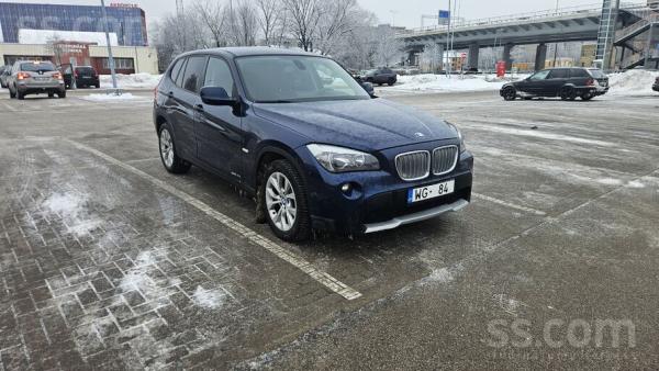 Zils BMW X1 2011 Rīga, ar dzinēja tilpumu 2.00 L un nobraukumu 256 tūkst. km par 5500 €, foto 5 vietnē AUTOMOTO.COM.LV