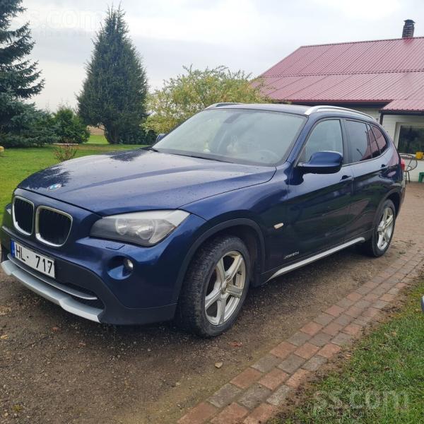 Blue BMW X1 2011 in Bauska, with an engine capacity of 2.00 L and mileage of 316 thousand km for 6599 €, photo 3 on AUTOMOTO.COM.LV