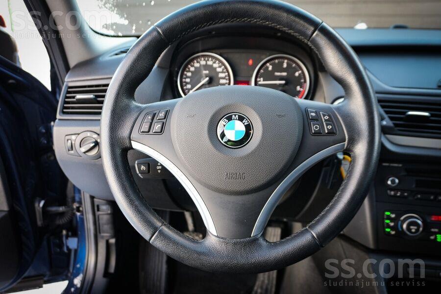 Zils BMW X1 2011 Rīga, ar dzinēja tilpumu 2.00 L un nobraukumu 247 tūkst. km par 6990 €, foto 7 vietnē AUTOMOTO.COM.LV