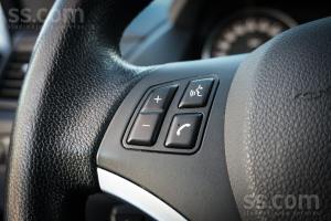 Zils BMW X1 2011 Rīga, ar dzinēja tilpumu 2.00 L un nobraukumu 247 tūkst. km par 6990 €, foto 12 vietnē AUTOMOTO.COM.LV
