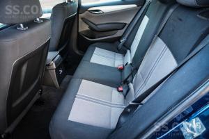 Zils BMW X1 2011 Rīga, ar dzinēja tilpumu 2.00 L un nobraukumu 247 tūkst. km par 6990 €, foto 20 vietnē AUTOMOTO.COM.LV