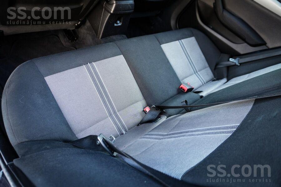 Zils BMW X1 2011 Rīga, ar dzinēja tilpumu 2.00 L un nobraukumu 247 tūkst. km par 6990 €, foto 21 vietnē AUTOMOTO.COM.LV