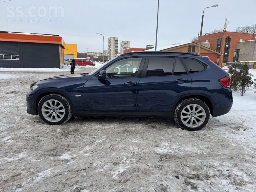 Blue BMW X1 2011 in Riga, with an engine capacity of 2.00 L and mileage of 0 thousand km for 6750 €, photo 8 on AUTOMOTO.COM.LV