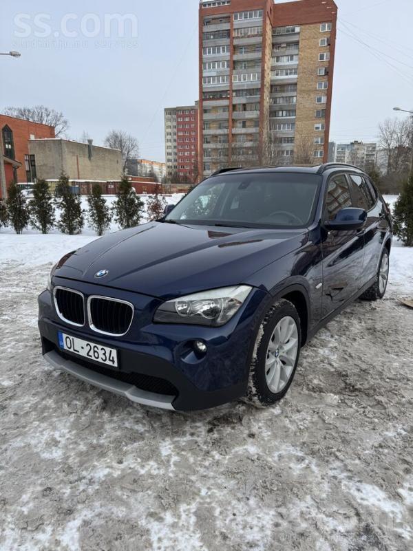 Zils BMW X1 2011 Rīga, ar dzinēja tilpumu 2.00 L un nobraukumu 0 tūkst. km par 6750 €, foto 8 vietnē AUTOMOTO.COM.LV