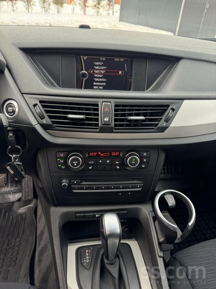 Blue BMW X1 2011 in Riga, with an engine capacity of 2.00 L and mileage of 0 thousand km for 6750 €, photo 15 on AUTOMOTO.COM.LV