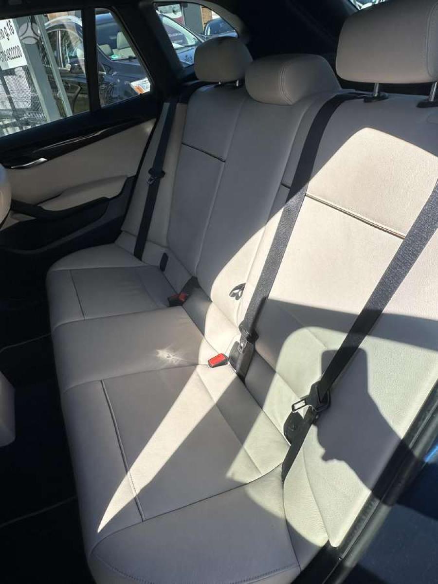 Zils BMW X1 2011 Alīta, ar dzinēja tilpumu 2.00 L un nobraukumu 187 tūkst. km par 7780 €, foto 11 vietnē AUTOMOTO.COM.LV