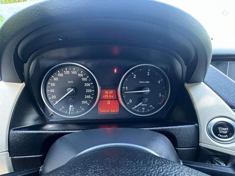 Zils BMW X1 2011 Alīta, ar dzinēja tilpumu 2.00 L un nobraukumu 187 tūkst. km par 7780 €, foto 13 vietnē AUTOMOTO.COM.LV