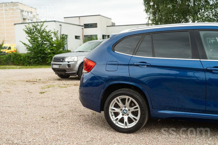 Blue BMW X1 2011 in Liepaja, with an engine capacity of 2.00 L and mileage of 337 thousand km for 7700 €, photo 12 on AUTOMOTO.COM.LV