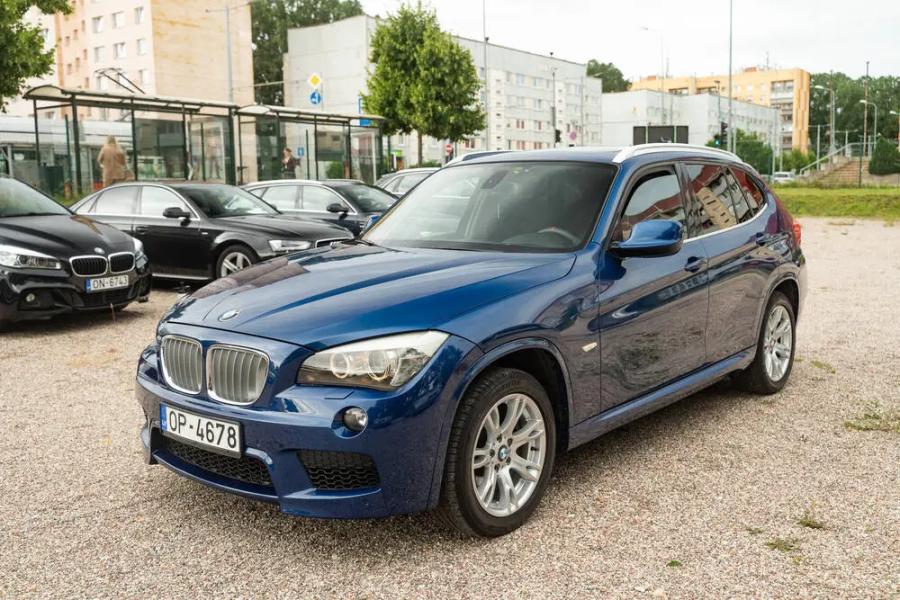 Zils BMW X1 2011 Liepāja, ar dzinēja tilpumu 2.00 L un nobraukumu 337 tūkst. km par 7700 €, foto 1 vietnē AUTOMOTO.COM.LV