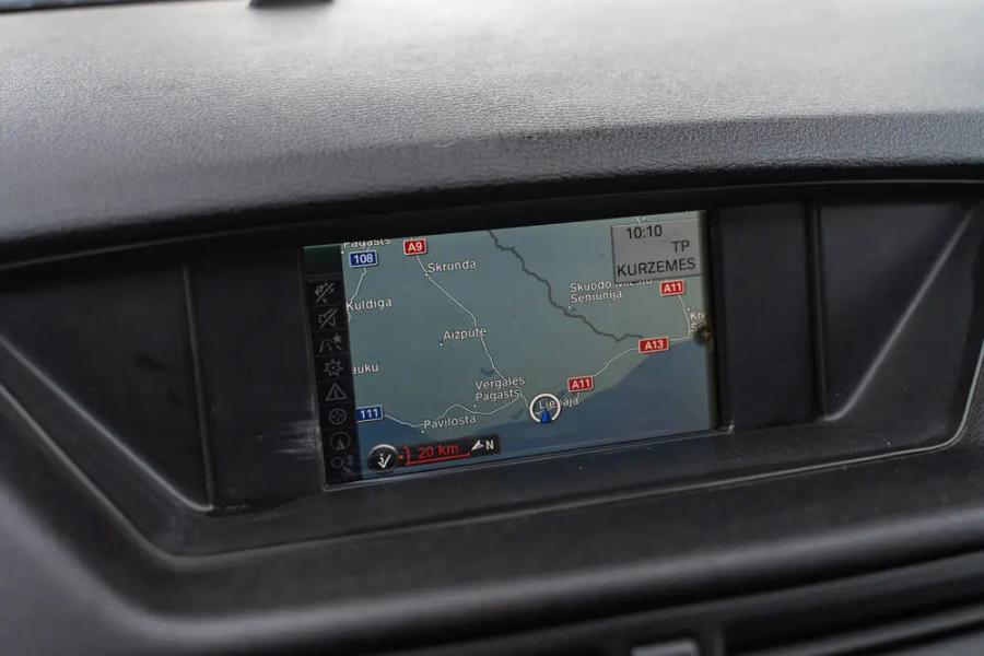 Zils BMW X1 2011 Liepāja, ar dzinēja tilpumu 2.00 L un nobraukumu 337 tūkst. km par 7700 €, foto 28 vietnē AUTOMOTO.COM.LV