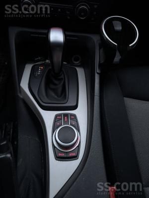 Zils BMW X1 2011 Rīga, ar dzinēja tilpumu 2.00 L un nobraukumu 233 tūkst. km par 7200 €, foto 14 vietnē AUTOMOTO.COM.LV