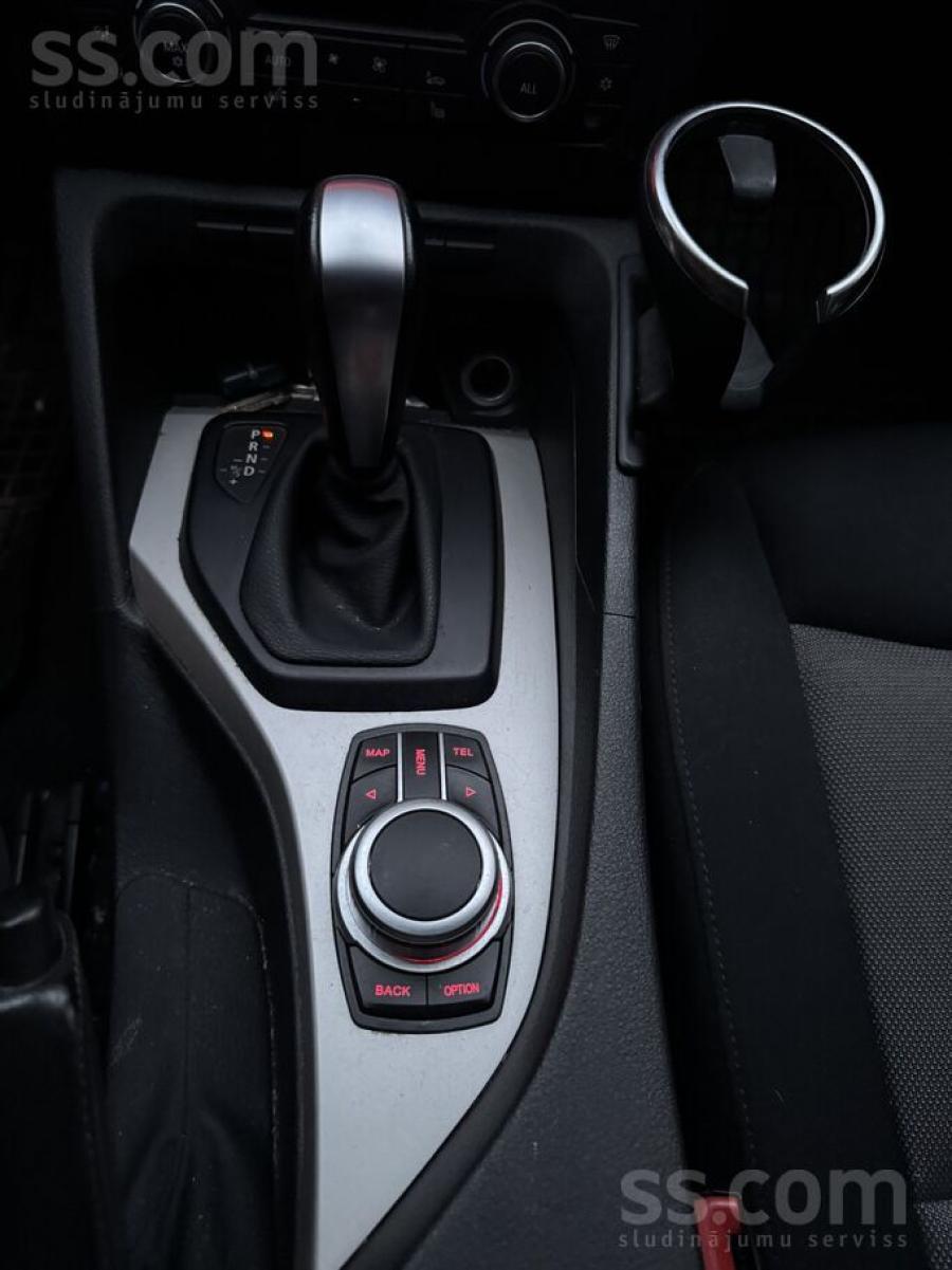 Zils BMW X1 2011 Rīga, ar dzinēja tilpumu 2.00 L un nobraukumu 233 tūkst. km par 7200 €, foto 14 vietnē AUTOMOTO.COM.LV