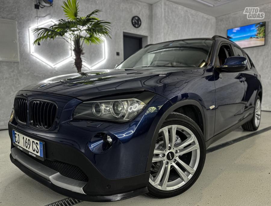 Blue BMW X1 2011 in Kaunas, with an engine capacity of 2.00 L and mileage of 280 thousand km for 6350 €, photo 15 on AUTOMOTO.COM.LV
