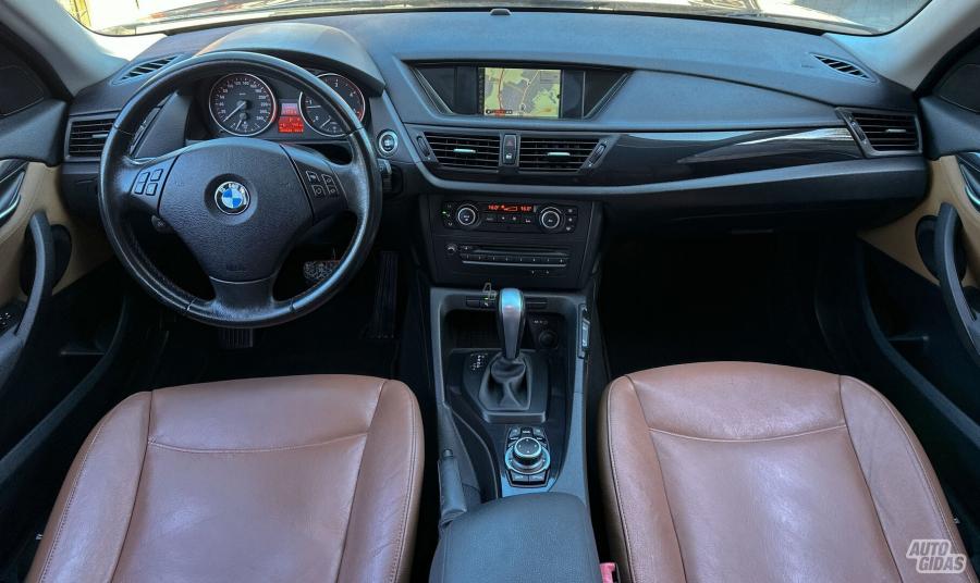 Blue BMW X1 2011 in Kaunas, with an engine capacity of 2.00 L and mileage of 280 thousand km for 6350 €, photo 26 on AUTOMOTO.COM.LV