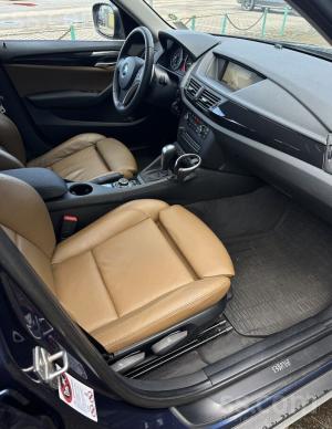 Zils BMW X1 2011 Rīga, ar dzinēja tilpumu 2.30 L un nobraukumu 0 tūkst. km par 7600 €, foto 10 vietnē AUTOMOTO.COM.LV