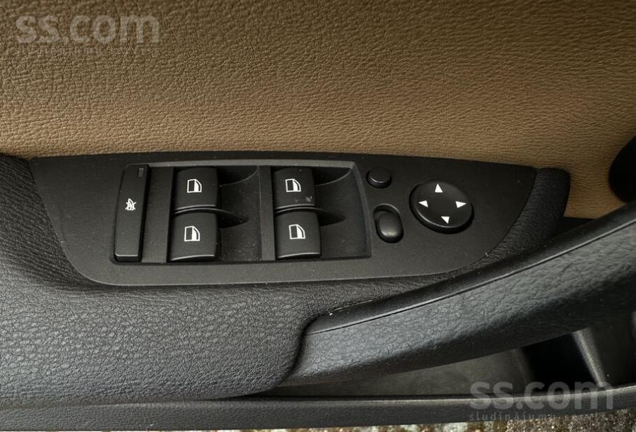 Zils BMW X1 2011 Rīga, ar dzinēja tilpumu 2.30 L un nobraukumu 0 tūkst. km par 7600 €, foto 15 vietnē AUTOMOTO.COM.LV