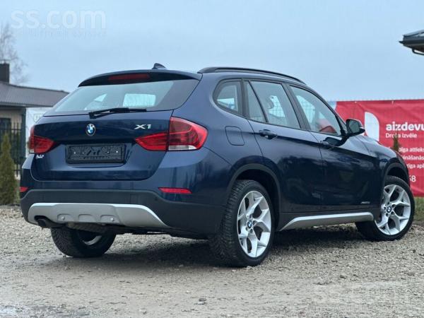 Zils BMW X1 2012 Jelgava, ar dzinēja tilpumu 2.00 L un nobraukumu 0 tūkst. km par 9490 €, foto 4 vietnē AUTOMOTO.COM.LV