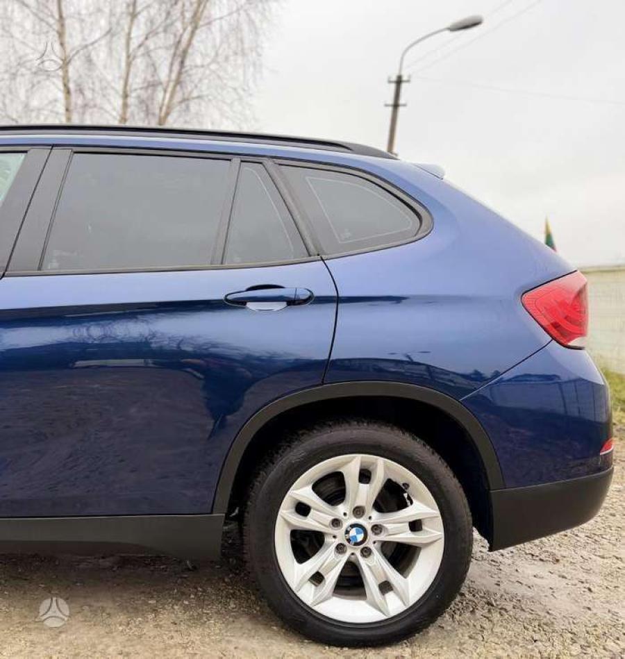 Zils BMW X1 2012 Šauļi, ar dzinēja tilpumu 2.00 L un nobraukumu 292 tūkst. km par 9950 €, foto 12 vietnē AUTOMOTO.COM.LV