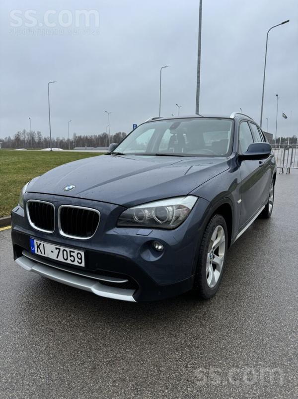 Zils BMW X1 2012 Tukums, ar dzinēja tilpumu 2.00 L un nobraukumu 276 tūkst. km par 6350 €, foto 2 vietnē AUTOMOTO.COM.LV