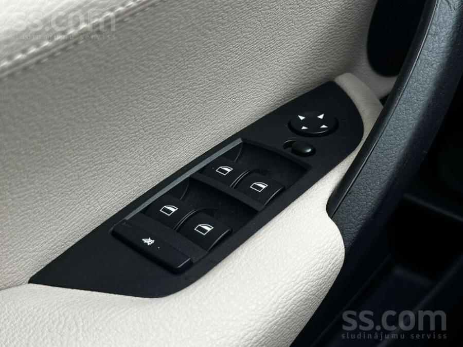 Blue BMW X1 2012 in Jelgava, with an engine capacity of 2.00 L and mileage of 0 thousand km for 8990 €, photo 19 on AUTOMOTO.COM.LV