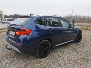 Zils BMW X1 2012 Kuldīga, ar dzinēja tilpumu 2.00 L un nobraukumu 244 tūkst. km par 9600 €, foto 3 vietnē AUTOMOTO.COM.LV