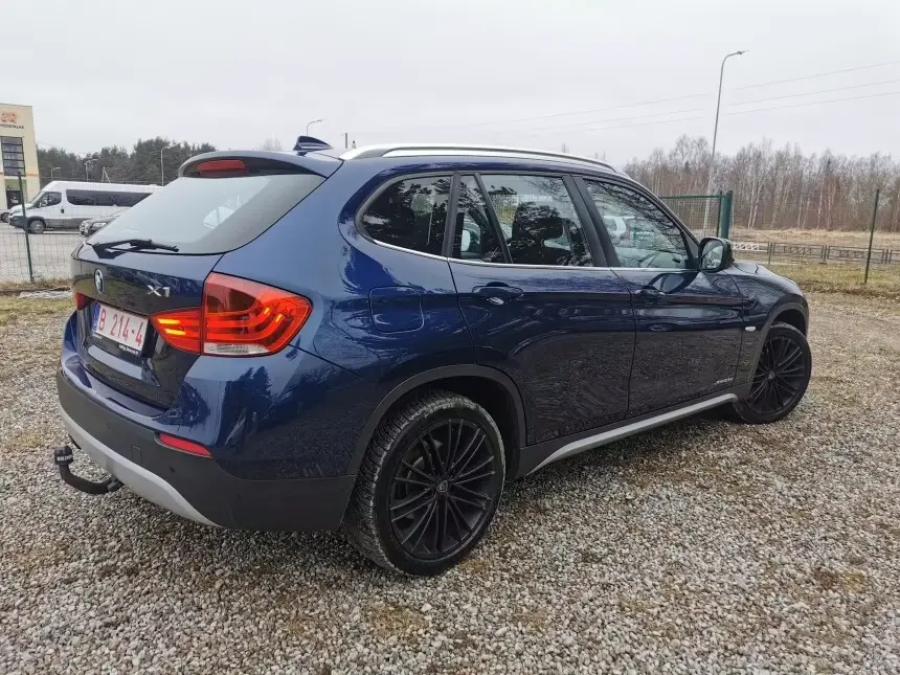 Zils BMW X1 2012 Kuldīga, ar dzinēja tilpumu 2.00 L un nobraukumu 244 tūkst. km par 9600 €, foto 3 vietnē AUTOMOTO.COM.LV