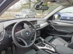 Zils BMW X1 2012 Kuldīga, ar dzinēja tilpumu 2.00 L un nobraukumu 244 tūkst. km par 9600 €, foto 12 vietnē AUTOMOTO.COM.LV