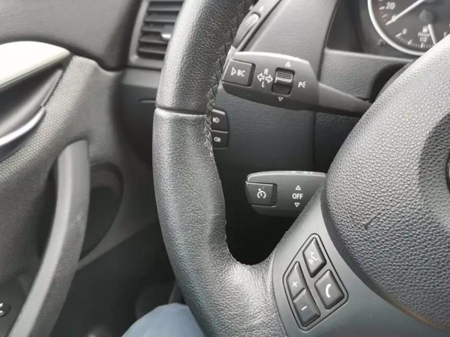Zils BMW X1 2012 Kuldīga, ar dzinēja tilpumu 2.00 L un nobraukumu 244 tūkst. km par 9600 €, foto 21 vietnē AUTOMOTO.COM.LV