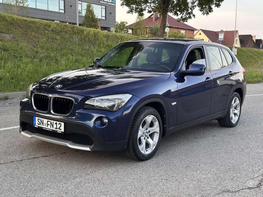 Zils BMW X1 2012 Panevēža, ar dzinēja tilpumu 2.00 L un nobraukumu 198 tūkst. km par 7250 €, foto 5 vietnē AUTOMOTO.COM.LV