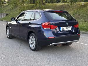 Zils BMW X1 2012 Panevēža, ar dzinēja tilpumu 2.00 L un nobraukumu 198 tūkst. km par 7250 €, foto 7 vietnē AUTOMOTO.COM.LV