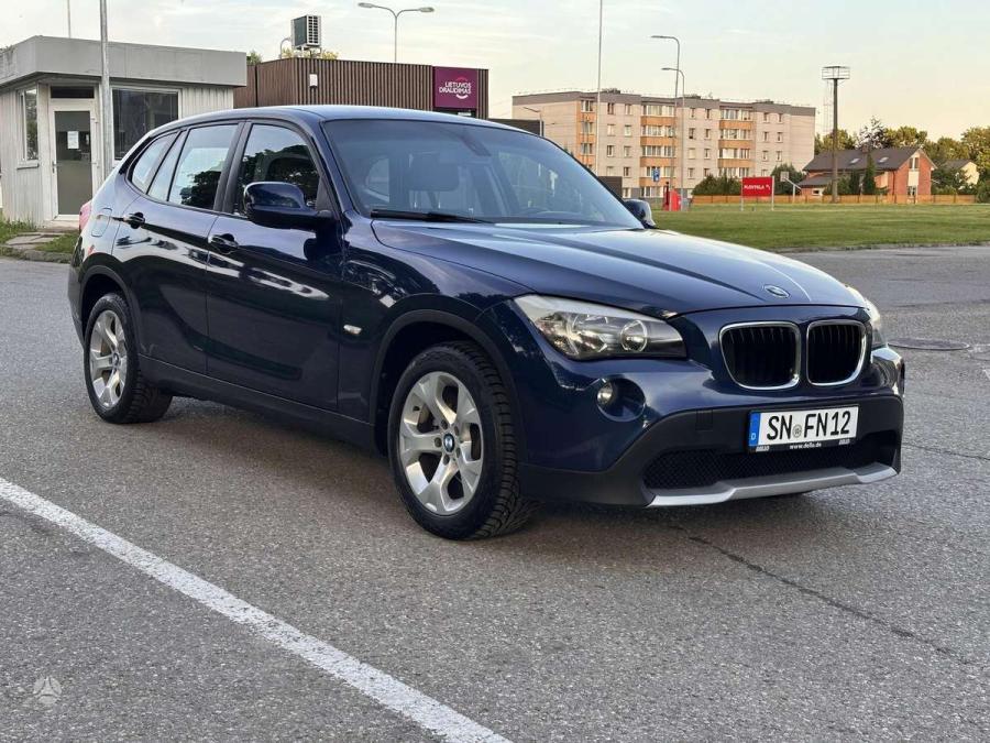 Zils BMW X1 2012 Panevēža, ar dzinēja tilpumu 2.00 L un nobraukumu 198 tūkst. km par 7250 €, foto 15 vietnē AUTOMOTO.COM.LV