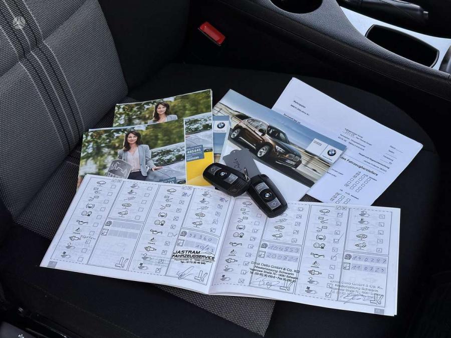 Zils BMW X1 2012 Panevēža, ar dzinēja tilpumu 2.00 L un nobraukumu 198 tūkst. km par 7250 €, foto 35 vietnē AUTOMOTO.COM.LV