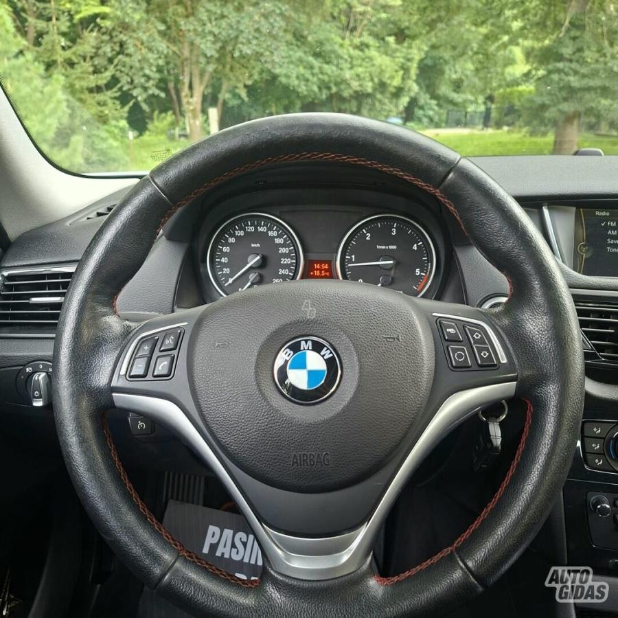 Zils BMW X1 2012 Kauņa, ar dzinēja tilpumu 2.00 L un nobraukumu 300 tūkst. km par 7850 €, foto 12 vietnē AUTOMOTO.COM.LV