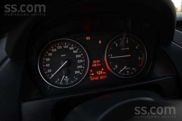 Zils BMW X1 2012 Jelgava, ar dzinēja tilpumu 2.00 L un nobraukumu 0 tūkst. km par 5990 €, foto 8 vietnē AUTOMOTO.COM.LV