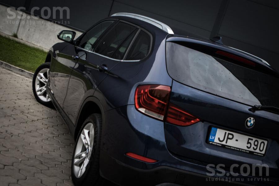 Zils BMW X1 2013 Rīga, ar dzinēja tilpumu 2.00 L un nobraukumu 276 tūkst. km par 10990 €, foto 7 vietnē AUTOMOTO.COM.LV