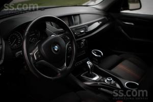 Zils BMW X1 2013 Rīga, ar dzinēja tilpumu 2.00 L un nobraukumu 276 tūkst. km par 10990 €, foto 12 vietnē AUTOMOTO.COM.LV