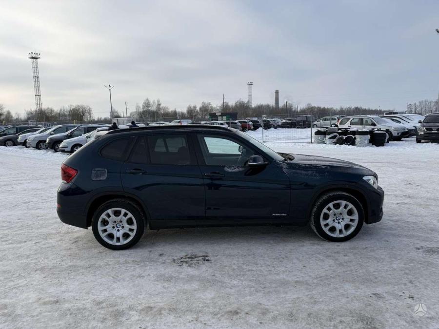Zils BMW X1 2013 Marijampole, ar dzinēja tilpumu 2.00 L un nobraukumu 280 tūkst. km par 7400 €, foto 5 vietnē AUTOMOTO.COM.LV