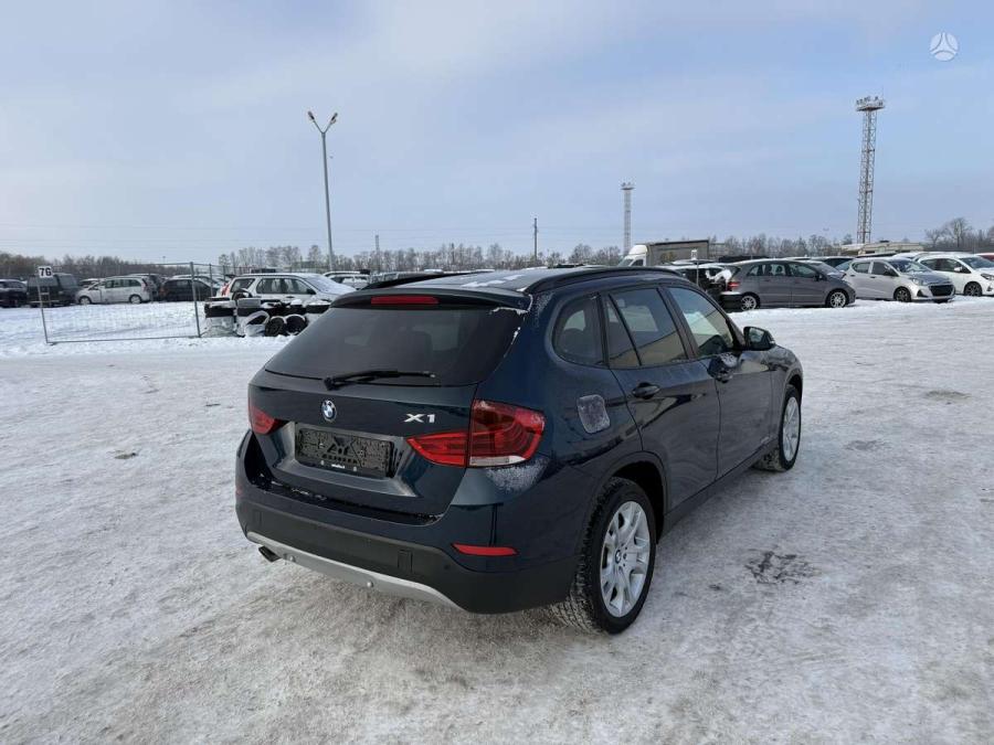 Zils BMW X1 2013 Marijampole, ar dzinēja tilpumu 2.00 L un nobraukumu 280 tūkst. km par 7400 €, foto 6 vietnē AUTOMOTO.COM.LV
