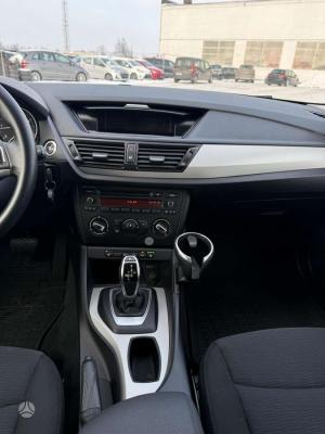 Zils BMW X1 2013 Marijampole, ar dzinēja tilpumu 2.00 L un nobraukumu 282 tūkst. km par 7500 €, foto 13 vietnē AUTOMOTO.COM.LV