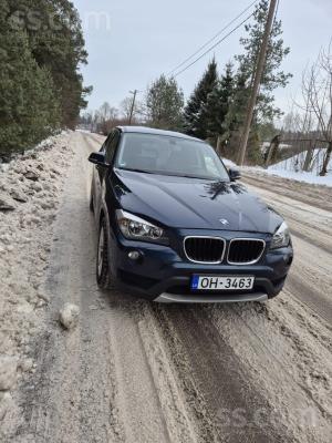 Zils BMW X1 2013 Rīga, ar dzinēja tilpumu 2.00 L un nobraukumu 239 tūkst. km par 5900 €, foto  vietnē AUTOMOTO.COM.LV