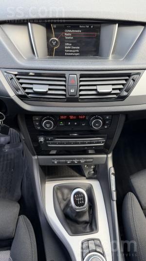 Zils BMW X1 2013 Liepāja, ar dzinēja tilpumu 2.00 L un nobraukumu 236 tūkst. km par 9000 €, foto 12 vietnē AUTOMOTO.COM.LV