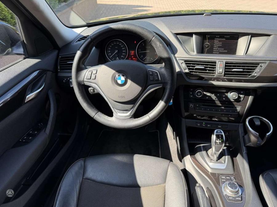 Zils BMW X1 2013 Utena, ar dzinēja tilpumu 2.00 L un nobraukumu 249 tūkst. km par 7950 €, foto 14 vietnē AUTOMOTO.COM.LV