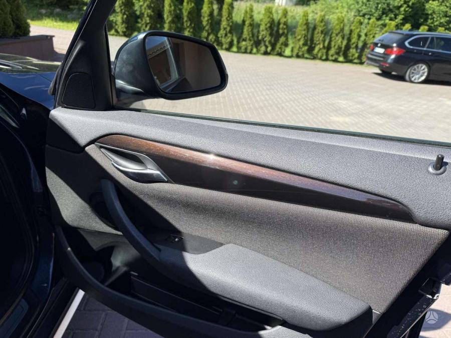 Zils BMW X1 2013 Utena, ar dzinēja tilpumu 2.00 L un nobraukumu 249 tūkst. km par 7950 €, foto 22 vietnē AUTOMOTO.COM.LV