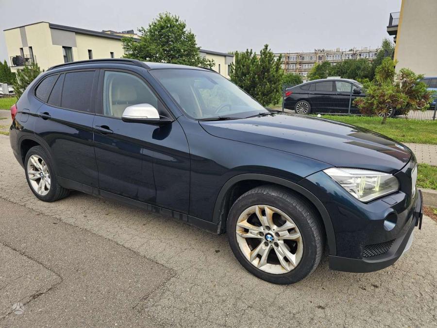 Blue BMW X1 2013 in Palanga, with an engine capacity of 2.00 L and mileage of 325 thousand km for 5650 €, photo 1 on AUTOMOTO.COM.LV