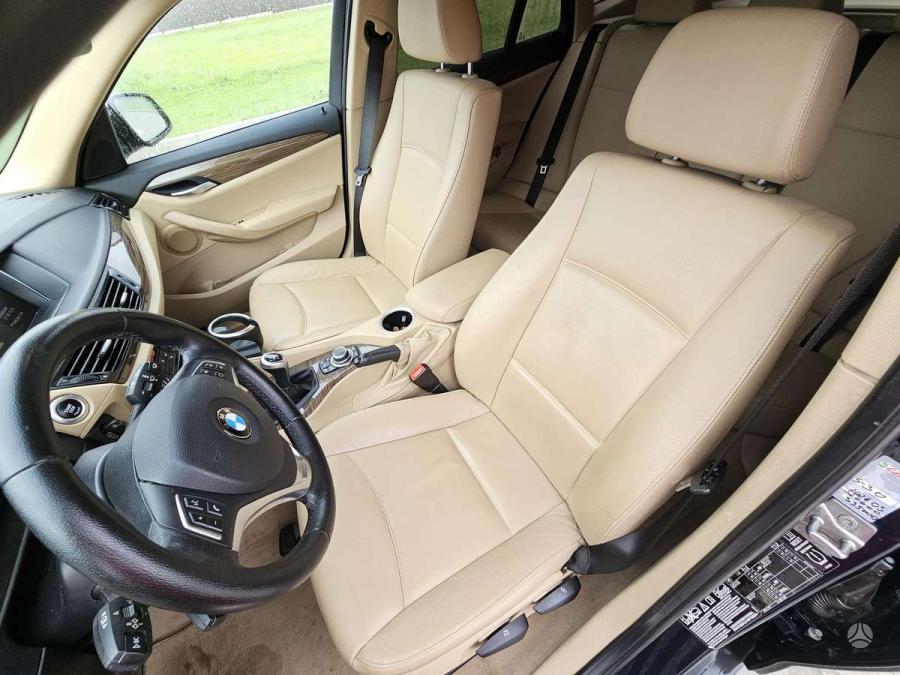 Blue BMW X1 2013 in Palanga, with an engine capacity of 2.00 L and mileage of 325 thousand km for 5650 €, photo 26 on AUTOMOTO.COM.LV