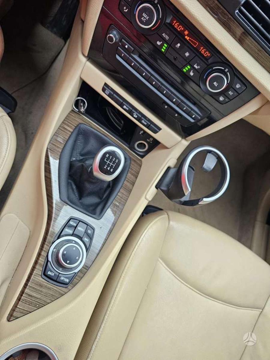 Blue BMW X1 2013 in Palanga, with an engine capacity of 2.00 L and mileage of 325 thousand km for 5650 €, photo 39 on AUTOMOTO.COM.LV