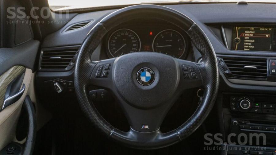 Zils BMW X1 2014 Rīga, ar dzinēja tilpumu 2.00 L un nobraukumu 269 tūkst. km par 10990 €, foto 13 vietnē AUTOMOTO.COM.LV