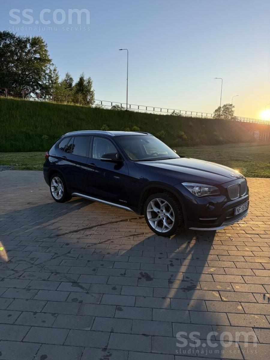 Zils BMW X1 2014 Daugavpils, ar dzinēja tilpumu 2.00 L un nobraukumu 310 tūkst. km par 7900 €, foto 3 vietnē AUTOMOTO.COM.LV